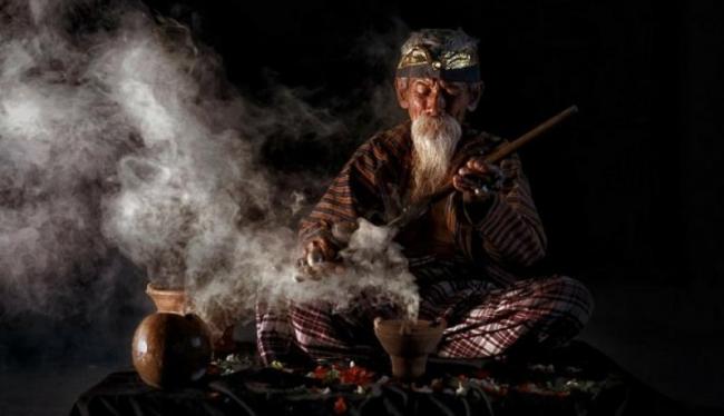 Susuk, Benarkah Bertuah? Meihat Fakta dan Mitos di Baliknya